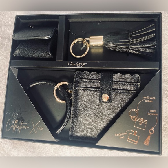 Collection XIIX | Accessories | Travel 3 Piece Gift Set | Poshmark